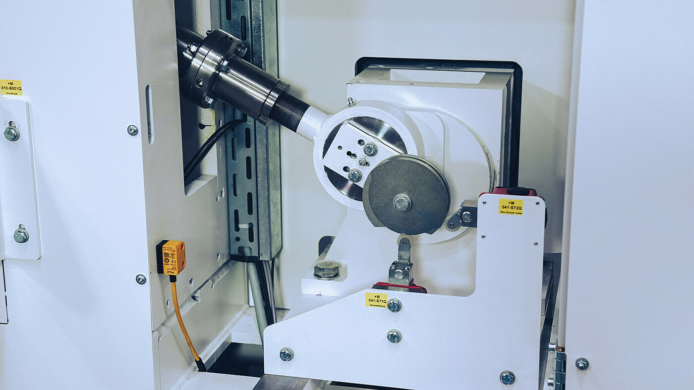 KUPER EFS 2800 Veneer Guillotine